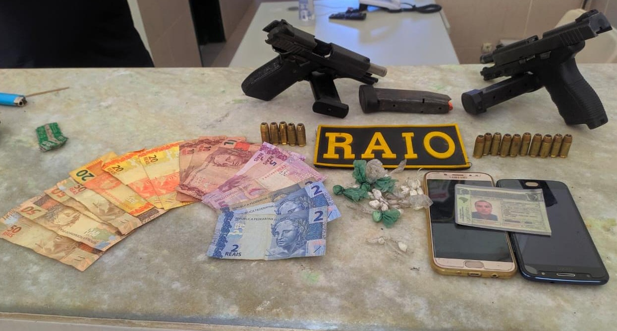 Cpraio Da Pmce Captura Três Suspeitos Com Armas Drogas E Moto Roubada