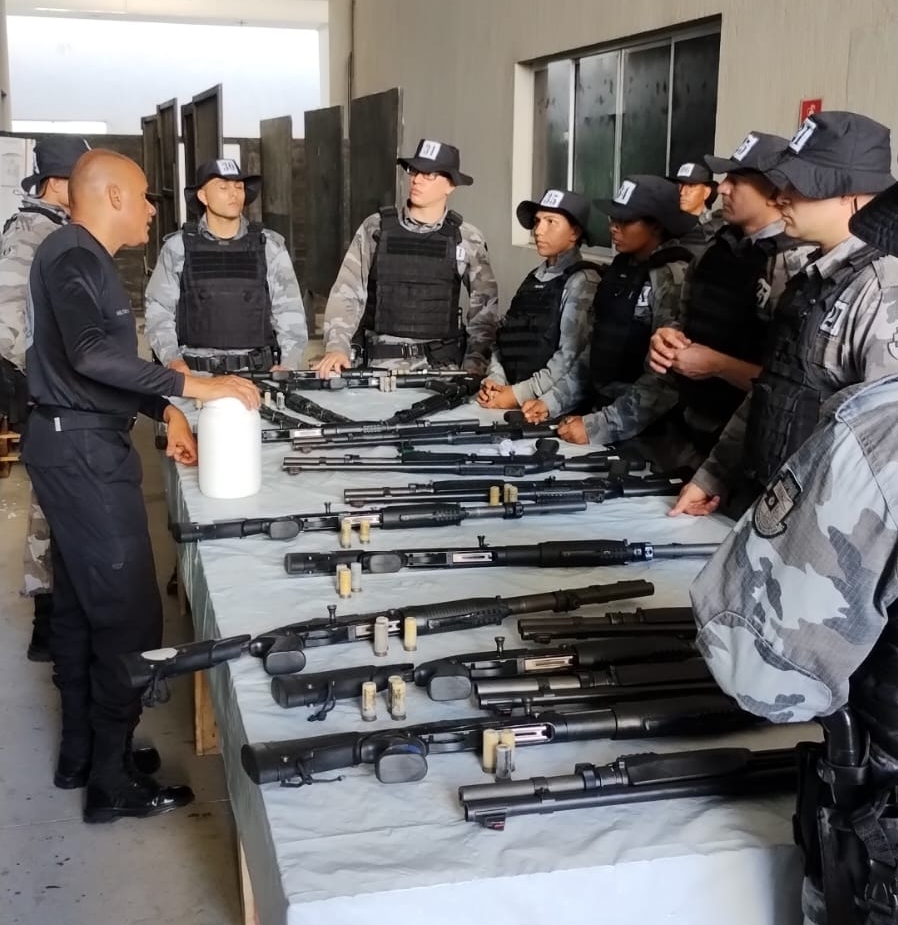 Aesp e PMCE capacitam policiais militares em Curso de Força Tática ...