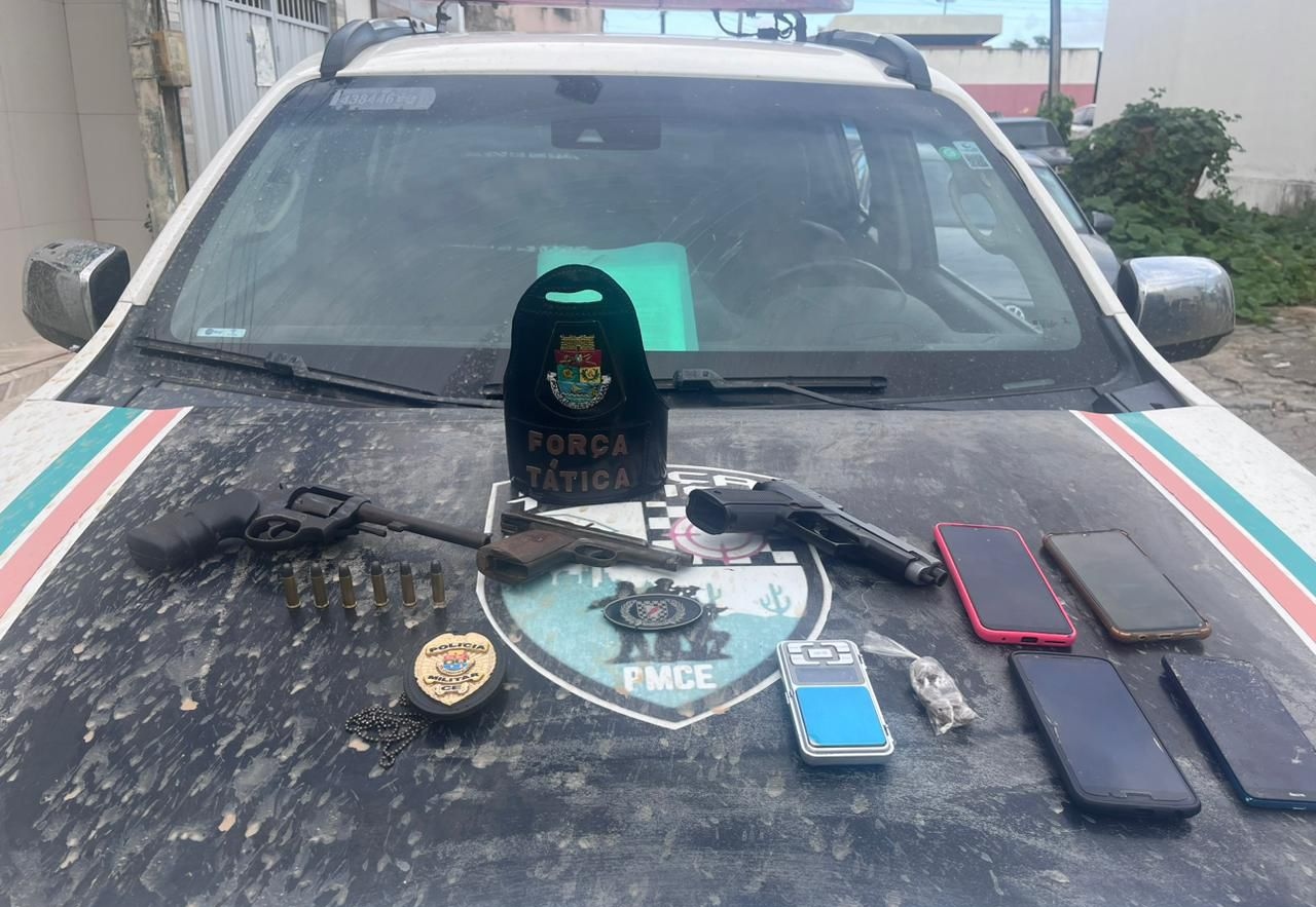 Homem Em Posse De Duas Armas E Munições é Preso Pela Pmce Em Caucaia